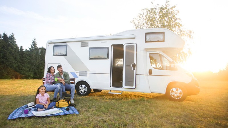 A Guide to Finding the Best Caravan Parks - adventures with light