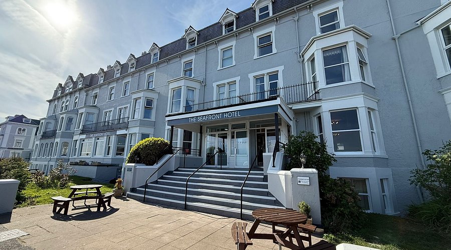 Llandudno Seafront Hotel: The Perfect Choice for a Coastal Winter ...